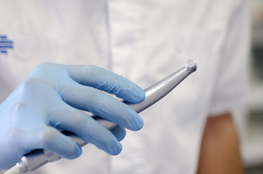 PMTCとは？プロの手による徹底的なクリーニングでお口さっぱり ｜ 医療法人 徳真会グループ